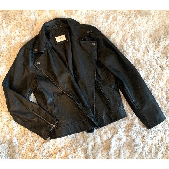 Vintage Threads | Jackets & Coats | Vintage Thread Goods Faux Leather ...